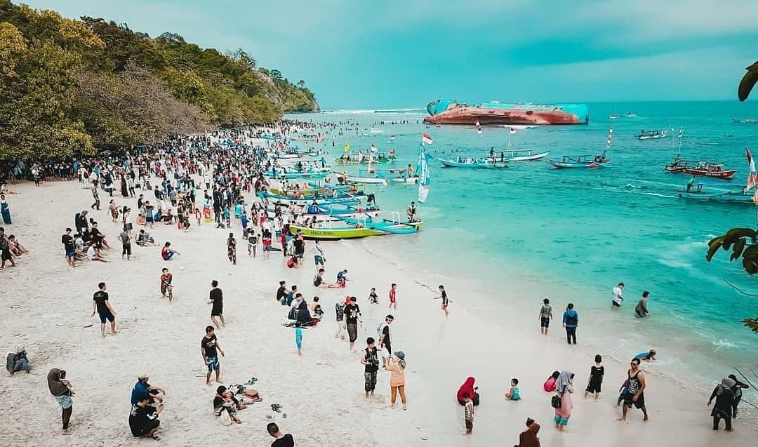 Keindahan Pantai Terbaik di Kabupaten Pangandaran